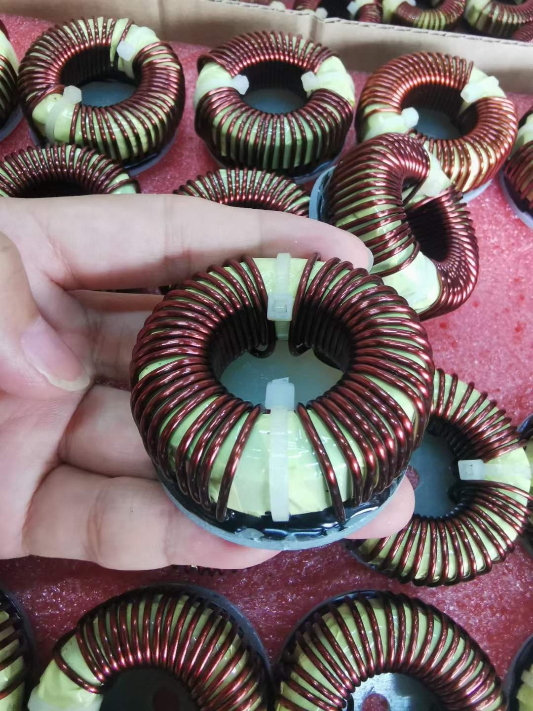 Ferrite Core Inductor Toroidal Ferrite Core Common Mode Choke Coil ...