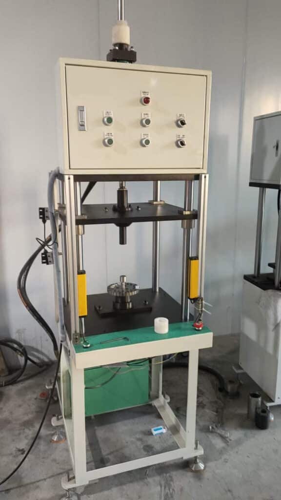 4 Machines To Vietnam Ceiling Fan Motor Winding Machine+Motor Bearing ...